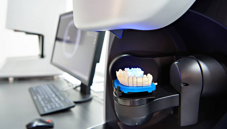 Services – Page 2 – Luminous Dental Ceramics